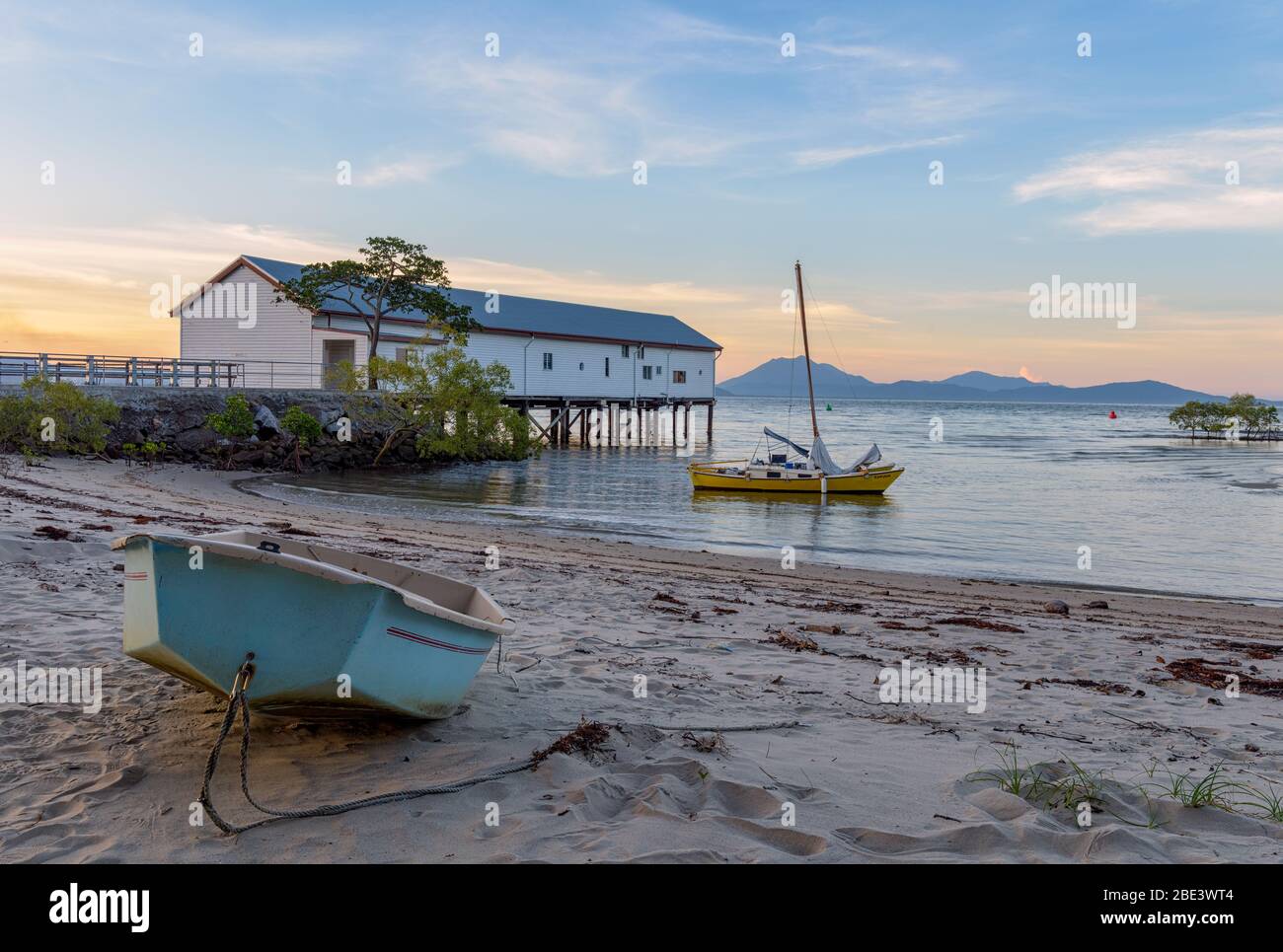 Heritage wharf hi-res stock photography and images - Alamy