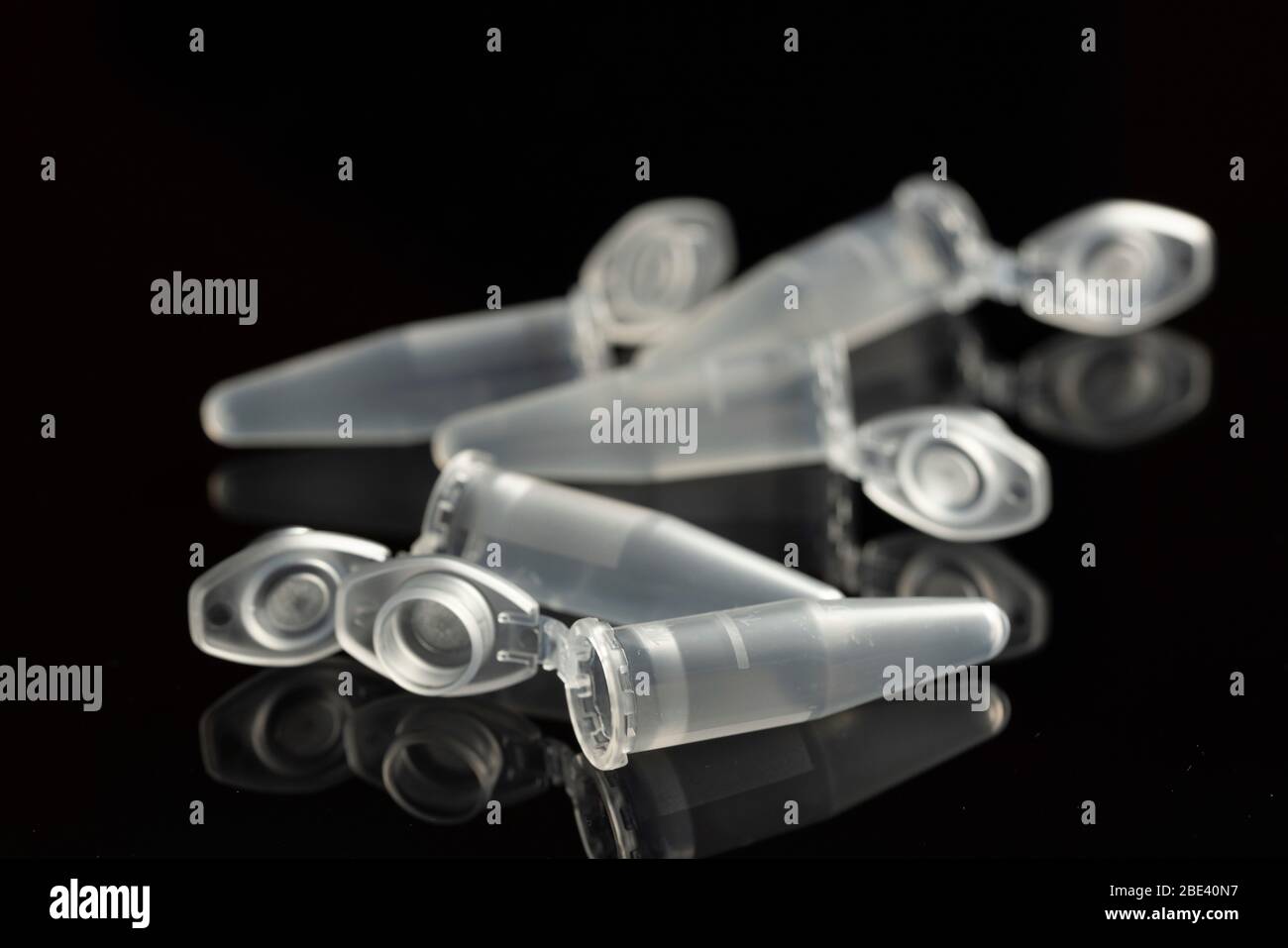 Microtubes hi-res stock photography and images - Alamy