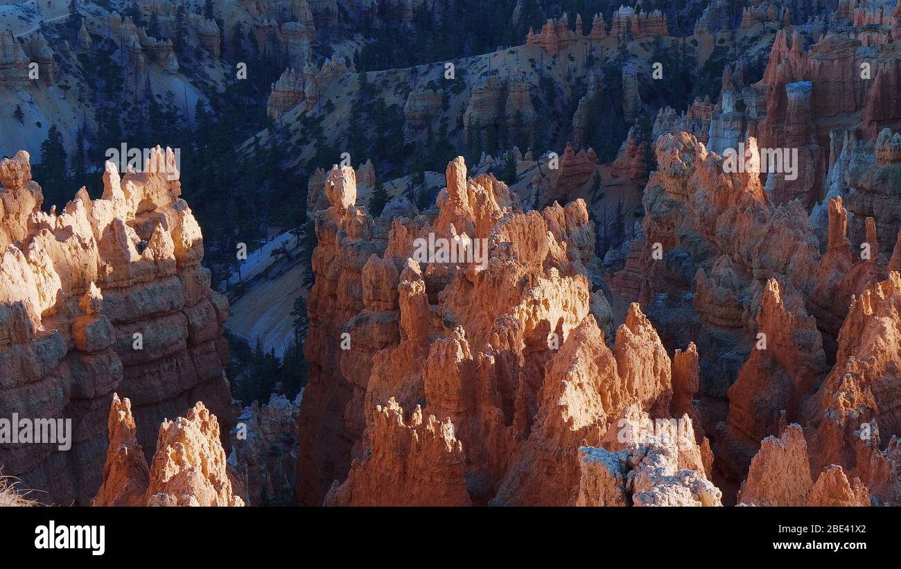 The red cliffs of Bryce Canyon National Park in Utah Stock Photo - Alamy