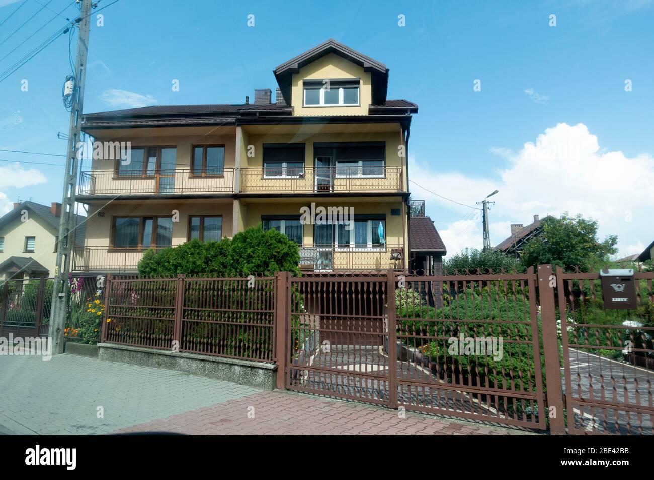 Fourplex hi-res stock photography and images - Alamy