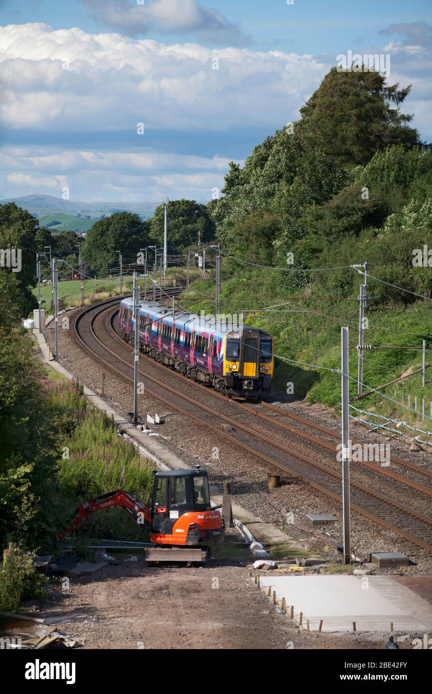First Transpennine Express Siemens Desiro class 350 electric train ...