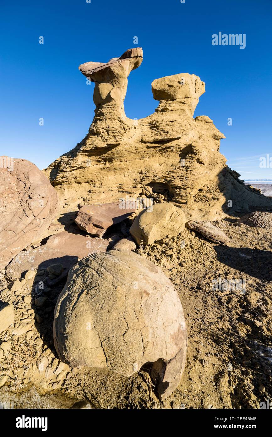 Sandstone outcrop layers hi-res stock photography and images - Alamy