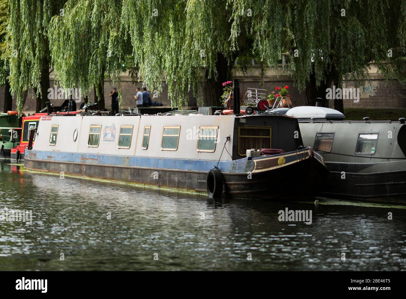 House boat london hi-res stock photography and images - Alamy