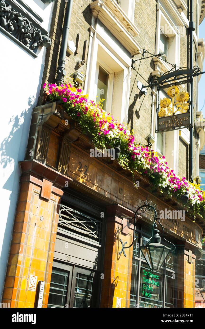 Pub sign exterior outside flowers hi-res stock photography and images ...