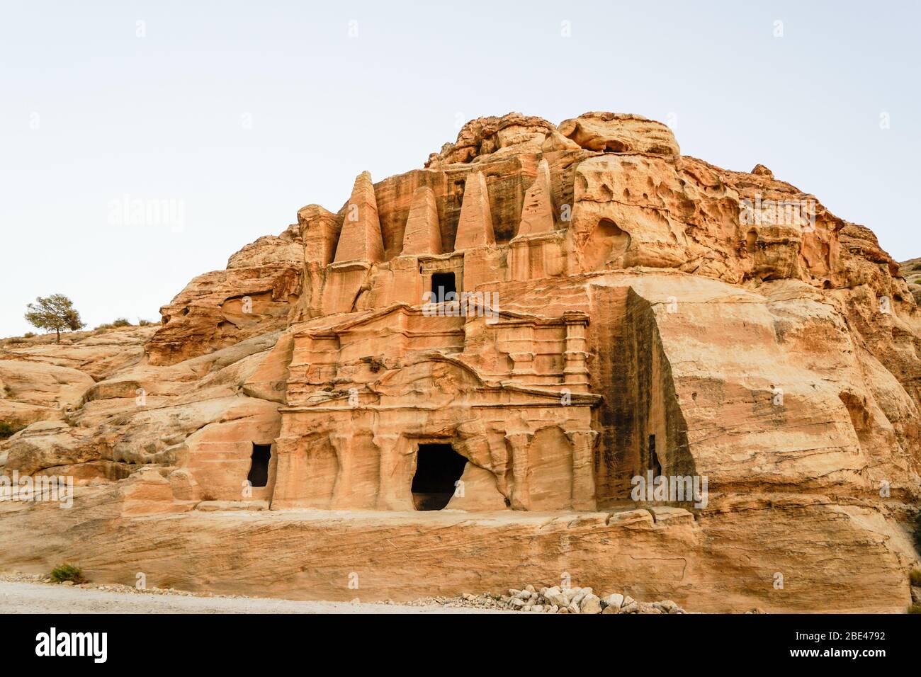Obelisk tombs hi-res stock photography and images - Alamy