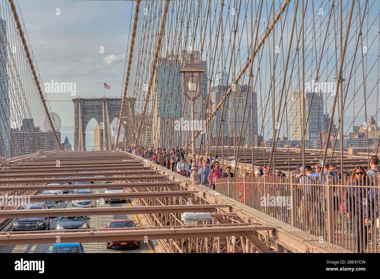 Overcrowded Brooklyn Bridge in New York Stock Photo - Alamy