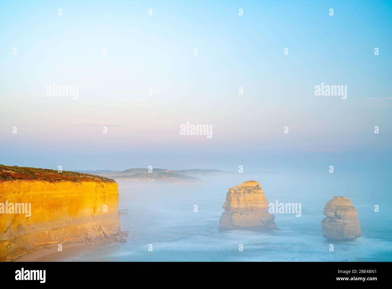 Twelve Apostles collection of limestone stacks at sunset along Great ...