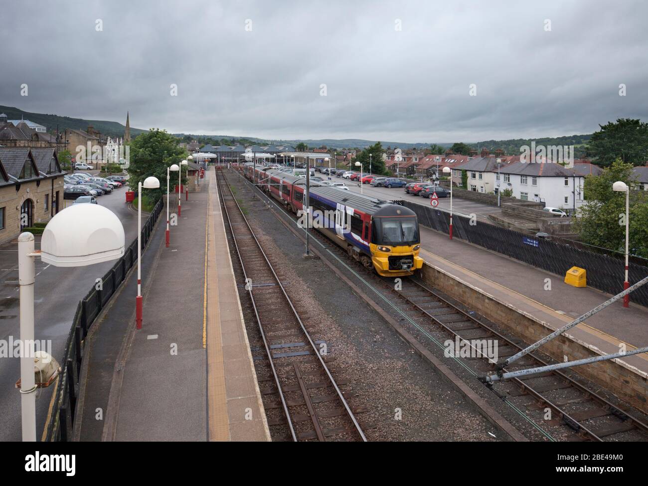 Class 333 Passenger Train High Resolution Stock Photography and Images ...