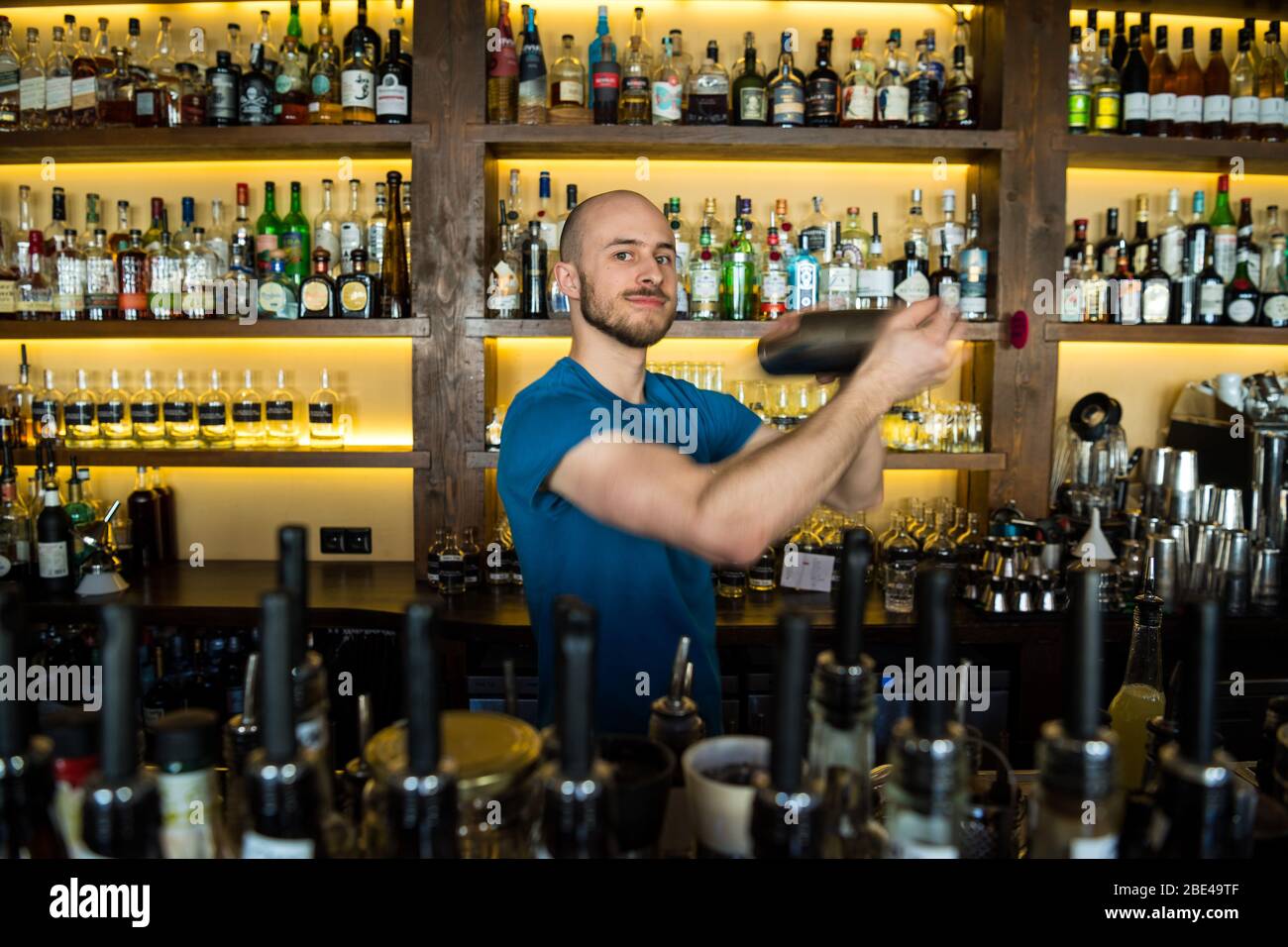Bar le due hi-res stock photography and images - Alamy