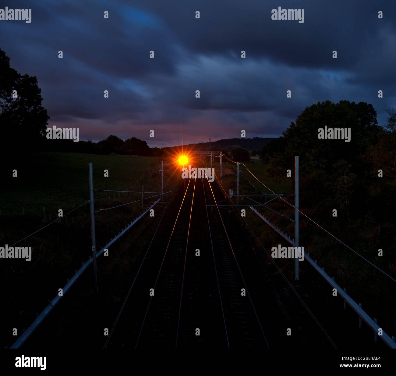 Yellow signal hi-res stock photography and images - Alamy