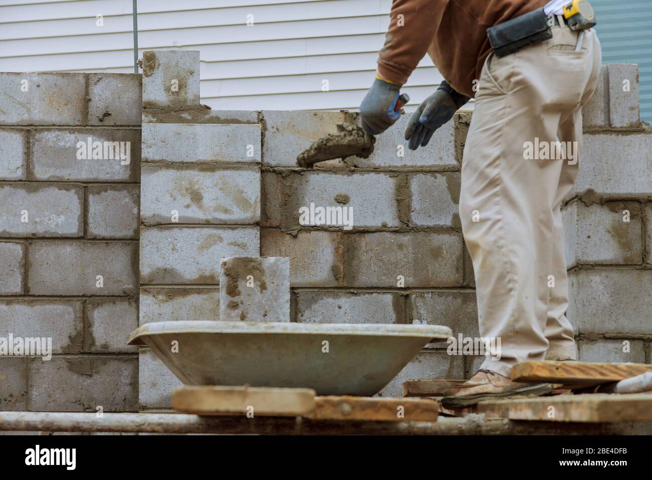 Laying Concrete Block Wall