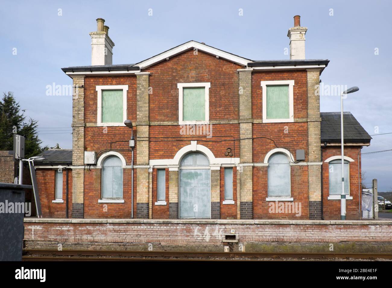 Abandoned railway station england hi-res stock photography and images ...
