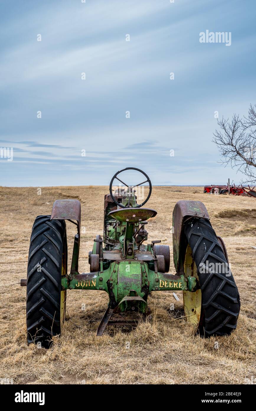 Coderre, SK- April 9, 2020: Vintage John Deere tractor abandoned in a ...
