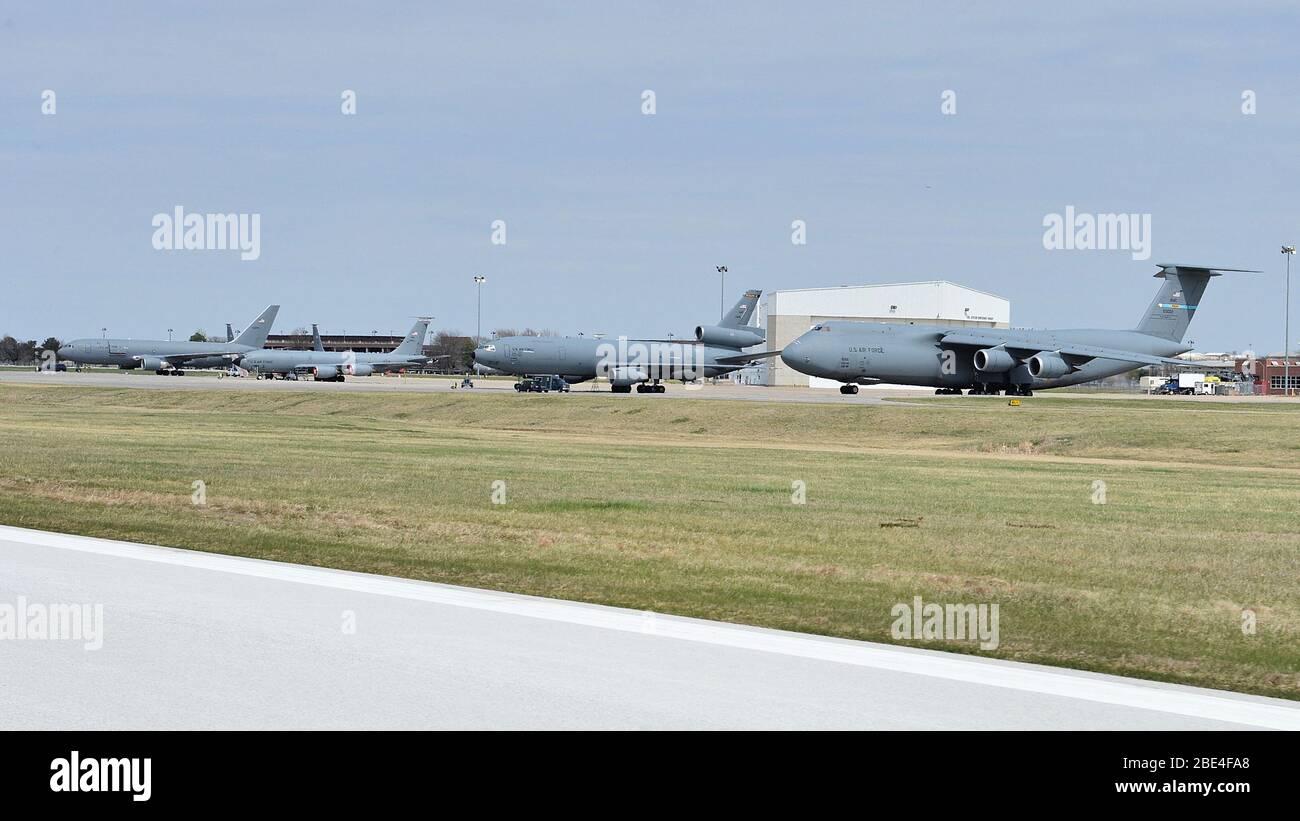 Research aircraft fleet on ramp hi-res stock photography and images - Alamy