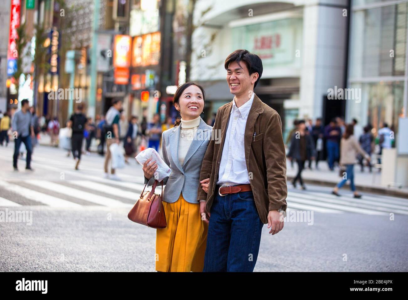 People in the streets of tokyo,japan,tokyo busy street,tokyo street ...