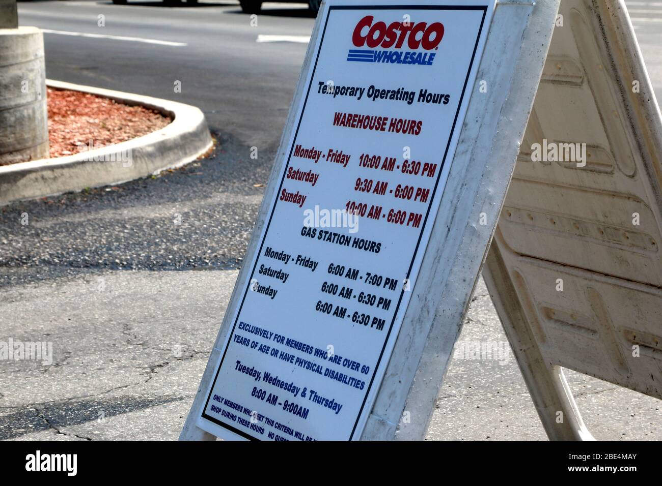 Costco gas temporary hours signage hi-res stock photography and images ...
