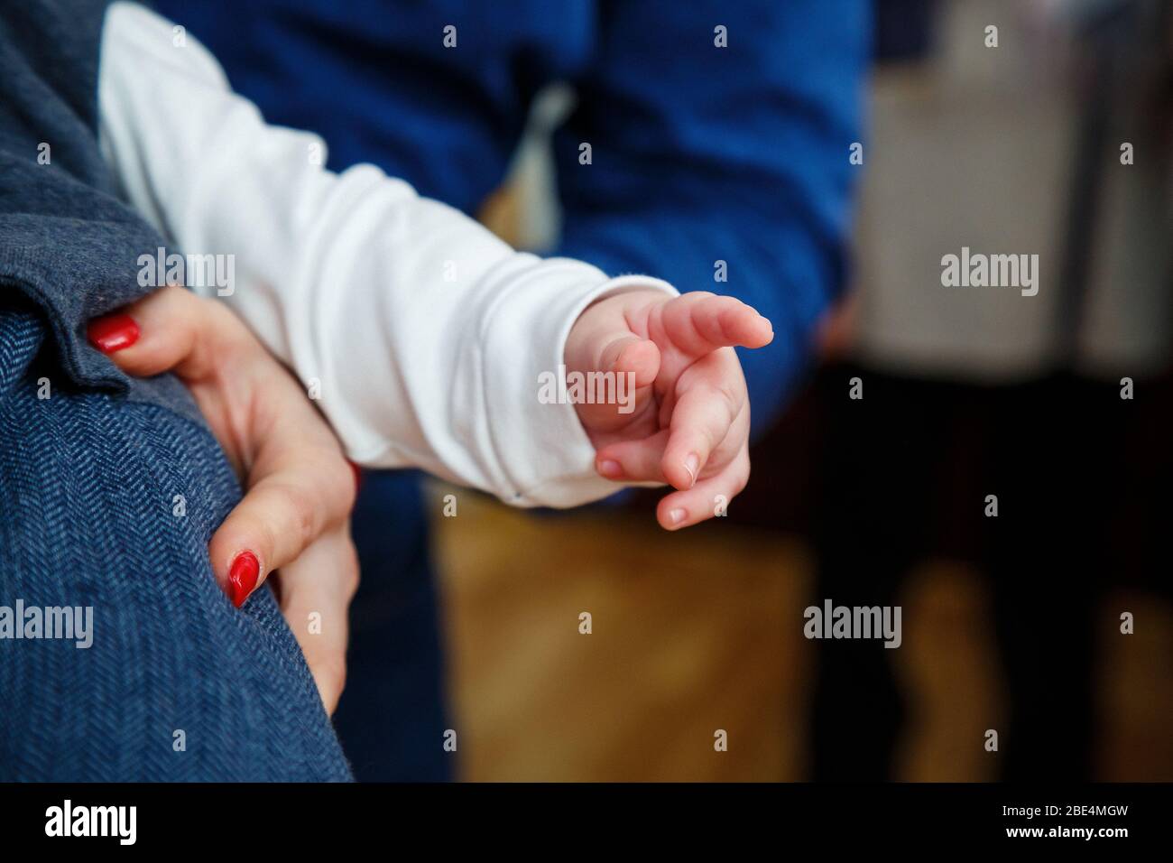 Children hand in mom hand Stock Photo - Alamy
