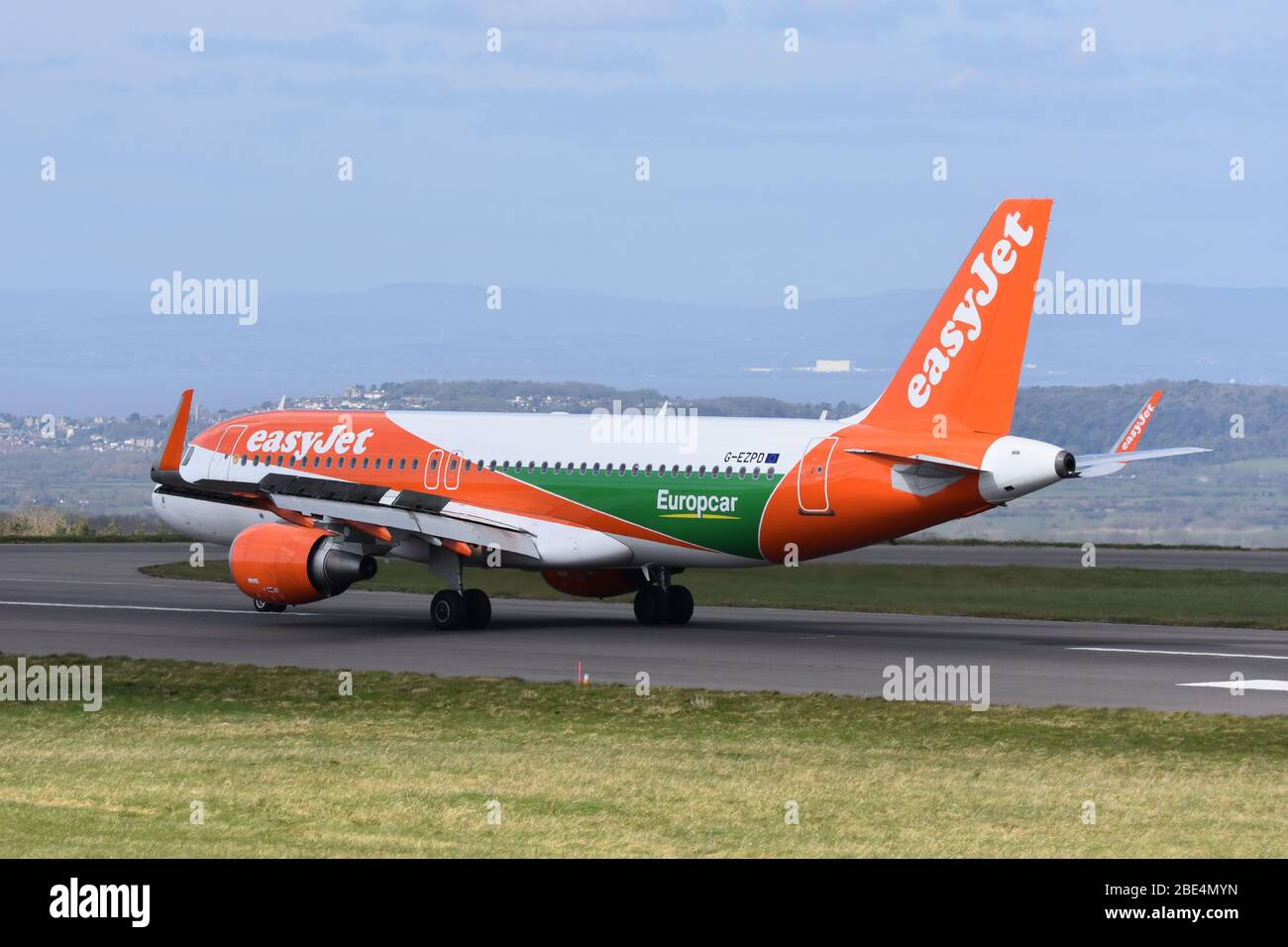 An easyJet AIRBUS A320-200 aeroplane on the ground at Lulsgate, Bristol ...