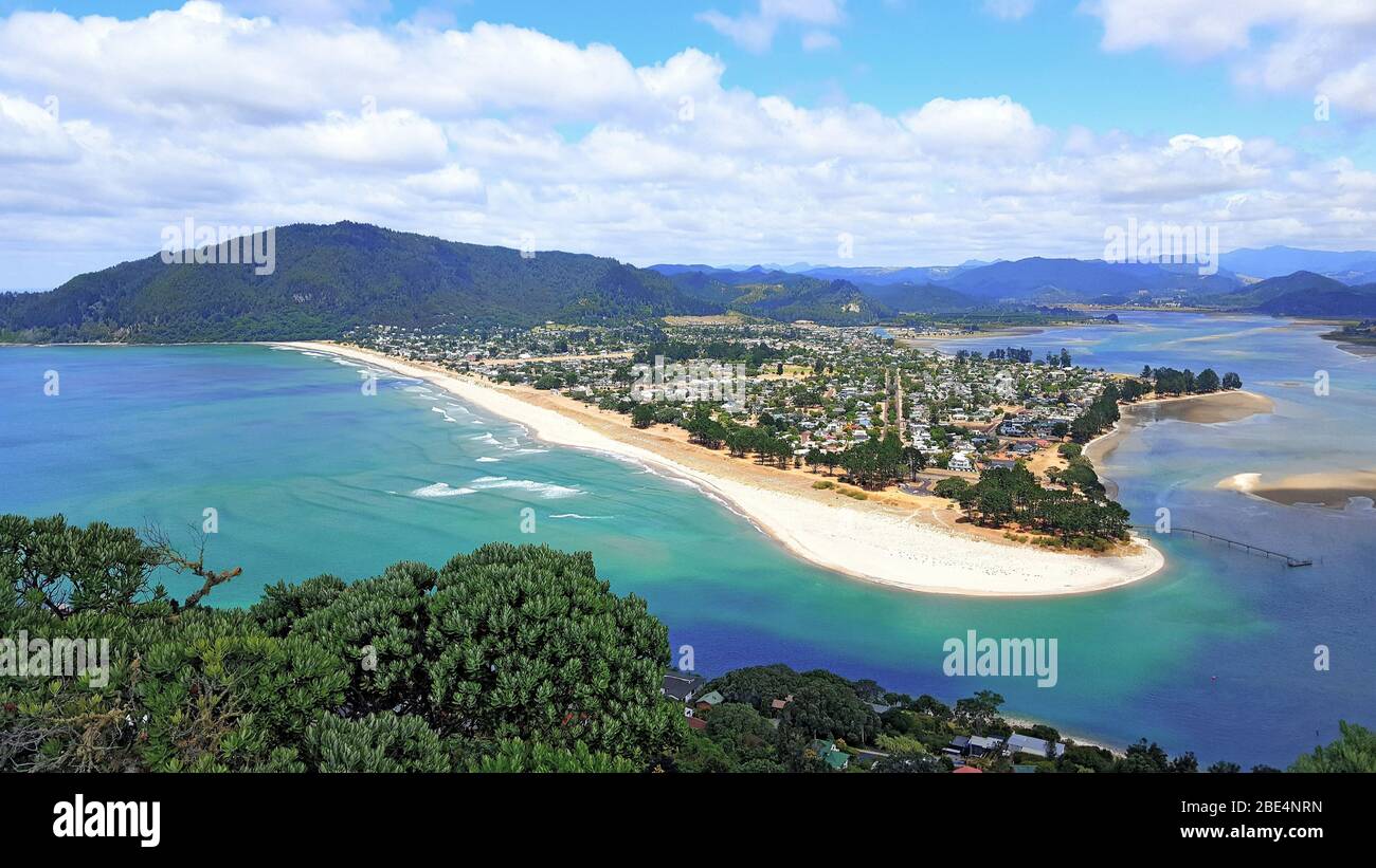 Scenic View of Pauanui from Mount Paku Lookout, Coromandel Peninsula ...