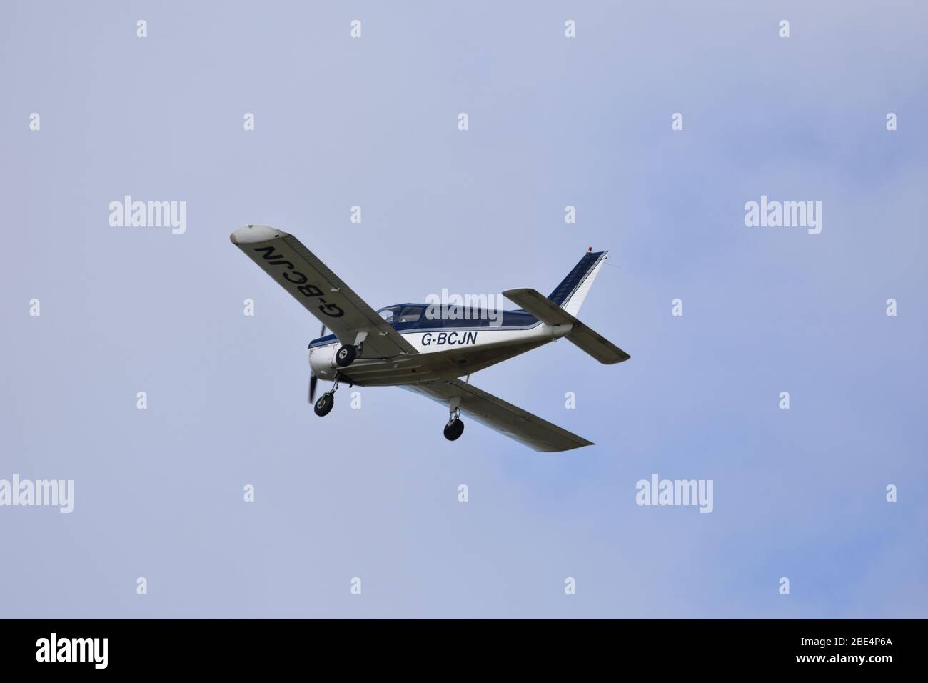 Piper pa28 cherokee pa 28 hi-res stock photography and images - Alamy