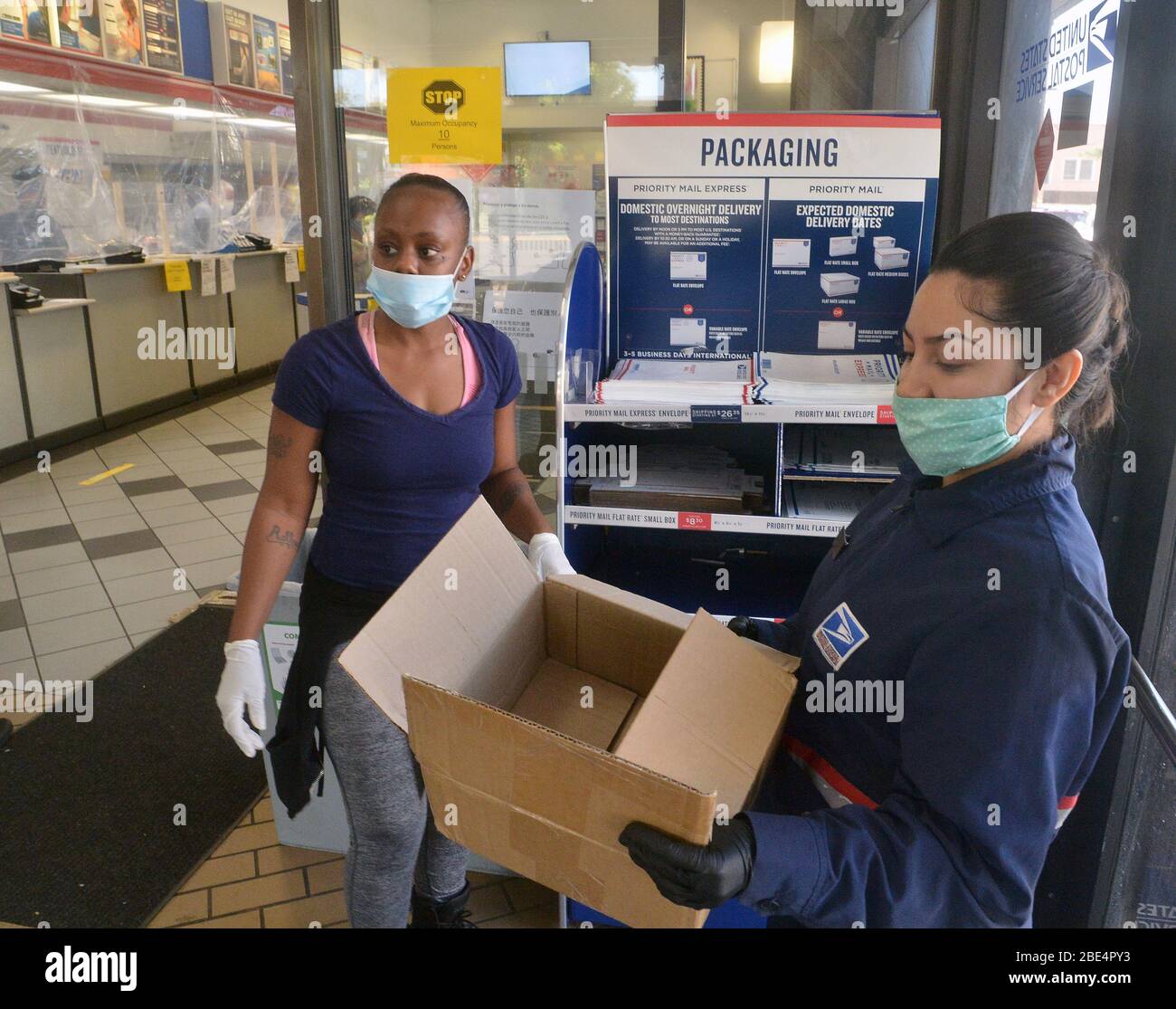 Los feliz post office hi-res stock photography and images - Alamy