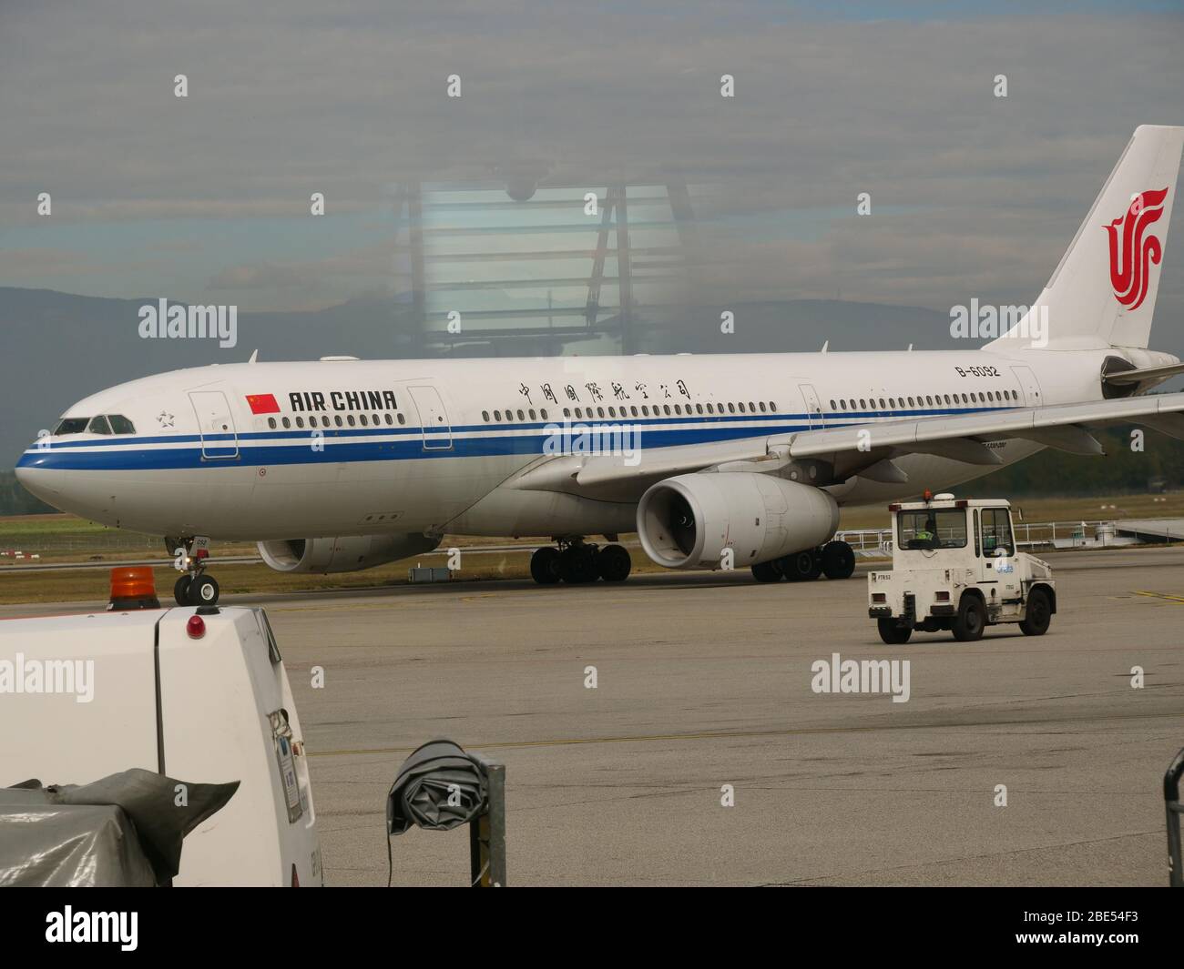 Air China Plane Taxiing at Geneva Airport Switzerland Stock Photo - Alamy