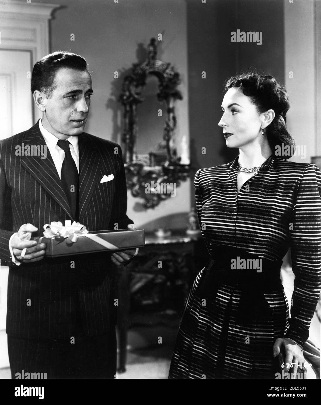 Humphrey Bogart And Agnes Moorehead In Dark Passage 1947 Director Screenplay Delmer Daves