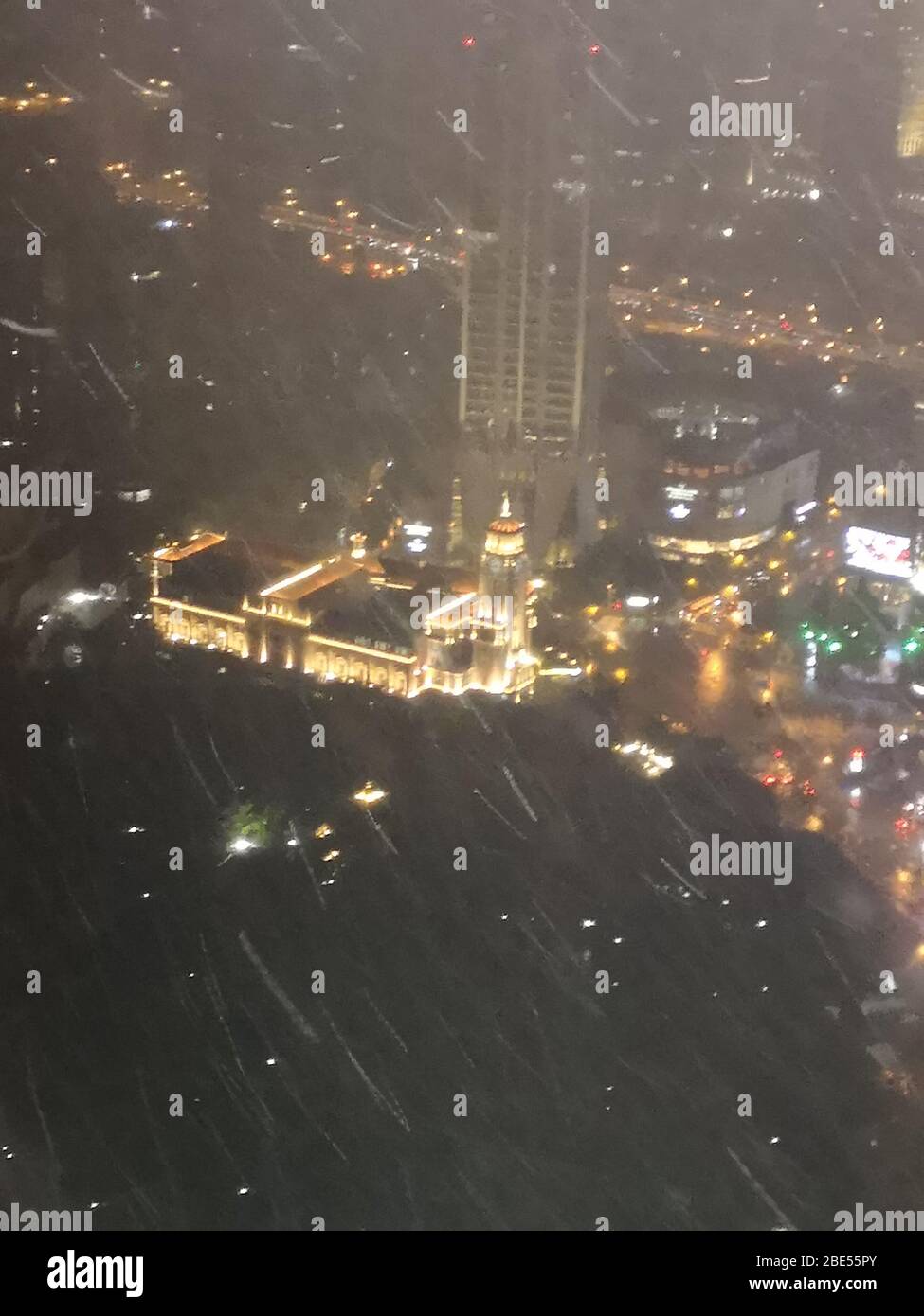 China shanghai bund snow hi-res stock photography and images - Alamy