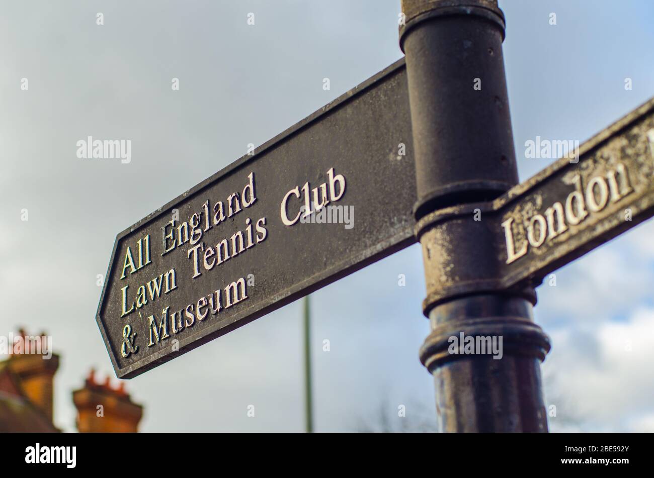 Sign for wimbledon tennis hi-res stock photography and images - Alamy