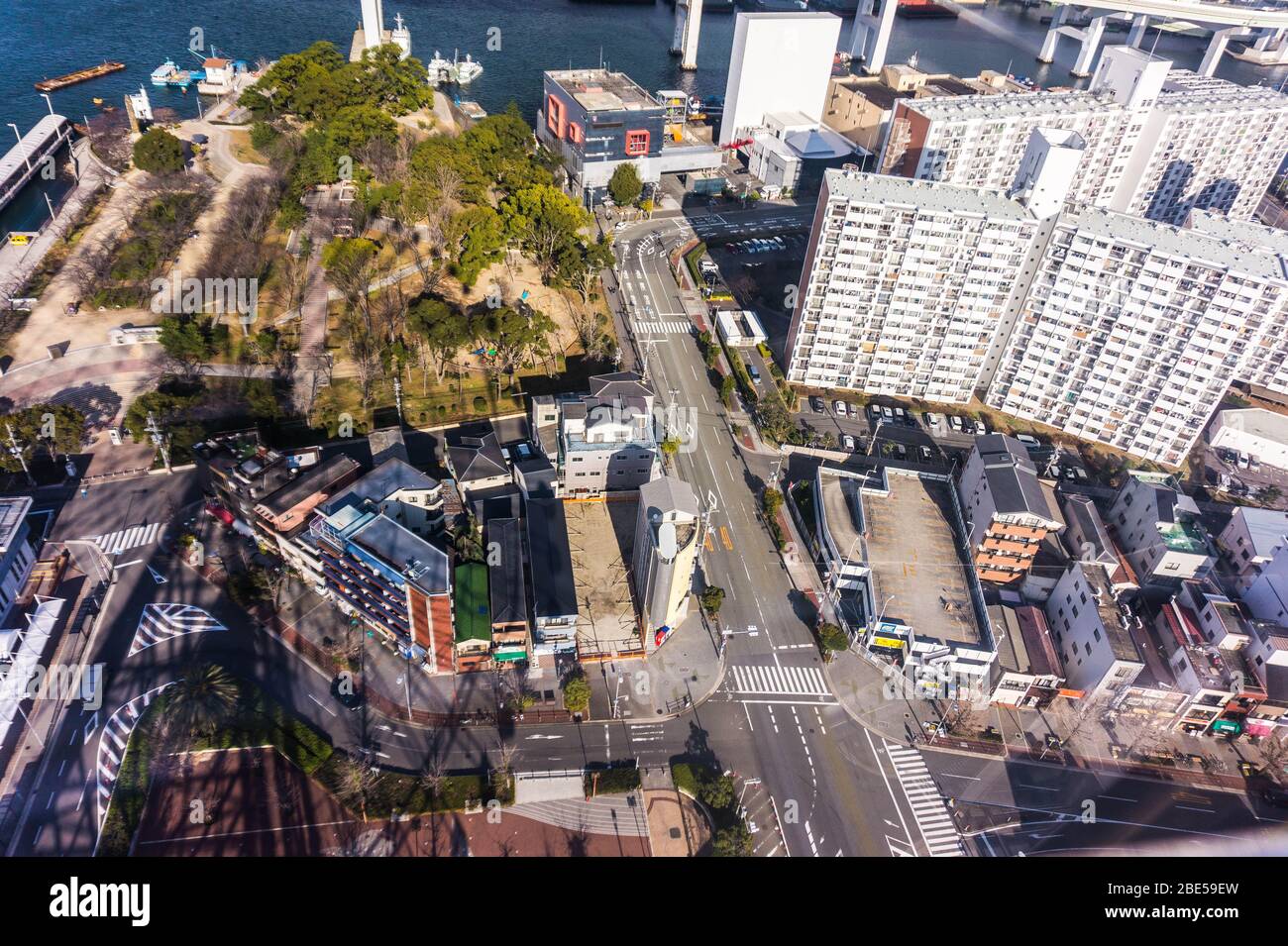 Aerial view of Osaka cityscape from Tempozan Giant ferris wheel, Japan ...