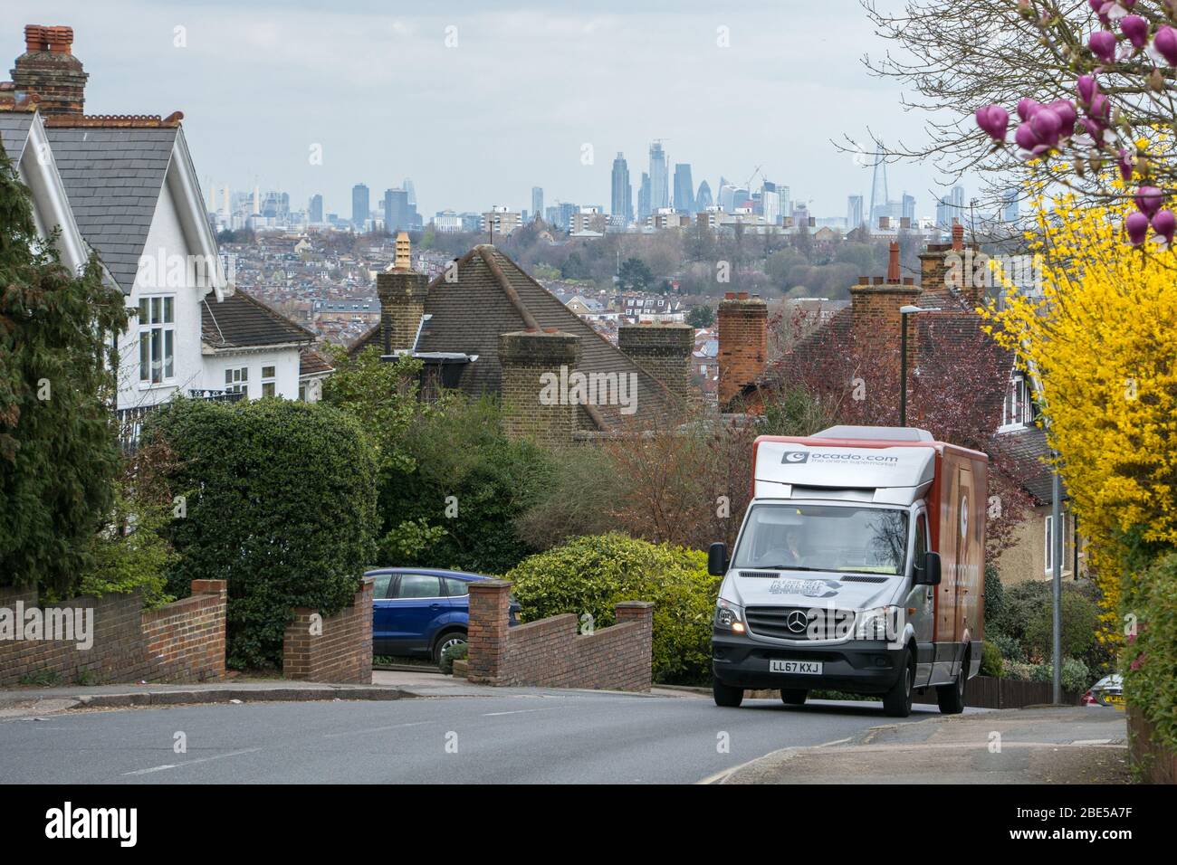 London delivery van hi-res stock photography and images - Alamy