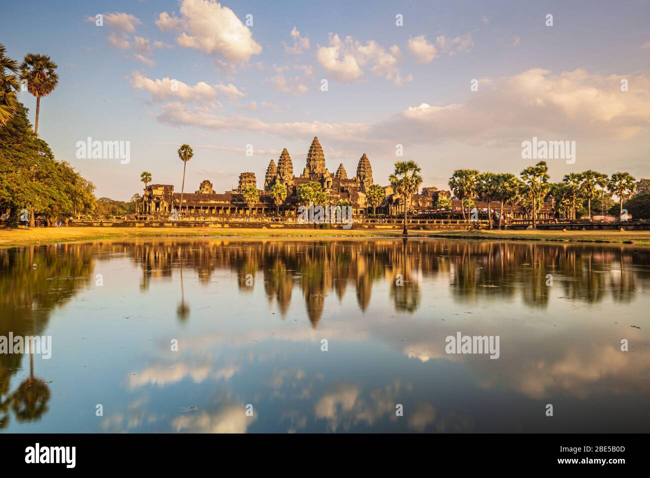 Reflection pool at Angkor Wat, Cambodia Stock Photo - Alamy