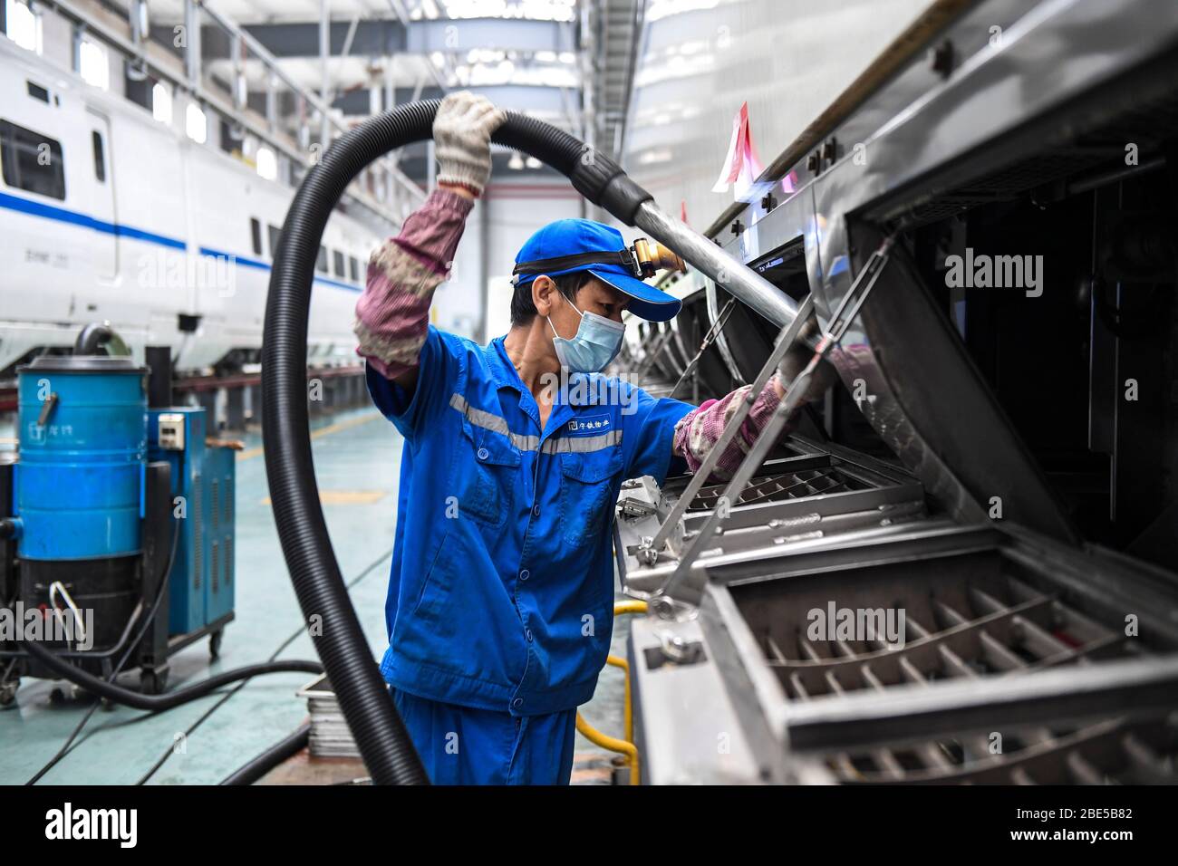 Ensure continuous ventilation hi-res stock photography and images - Alamy