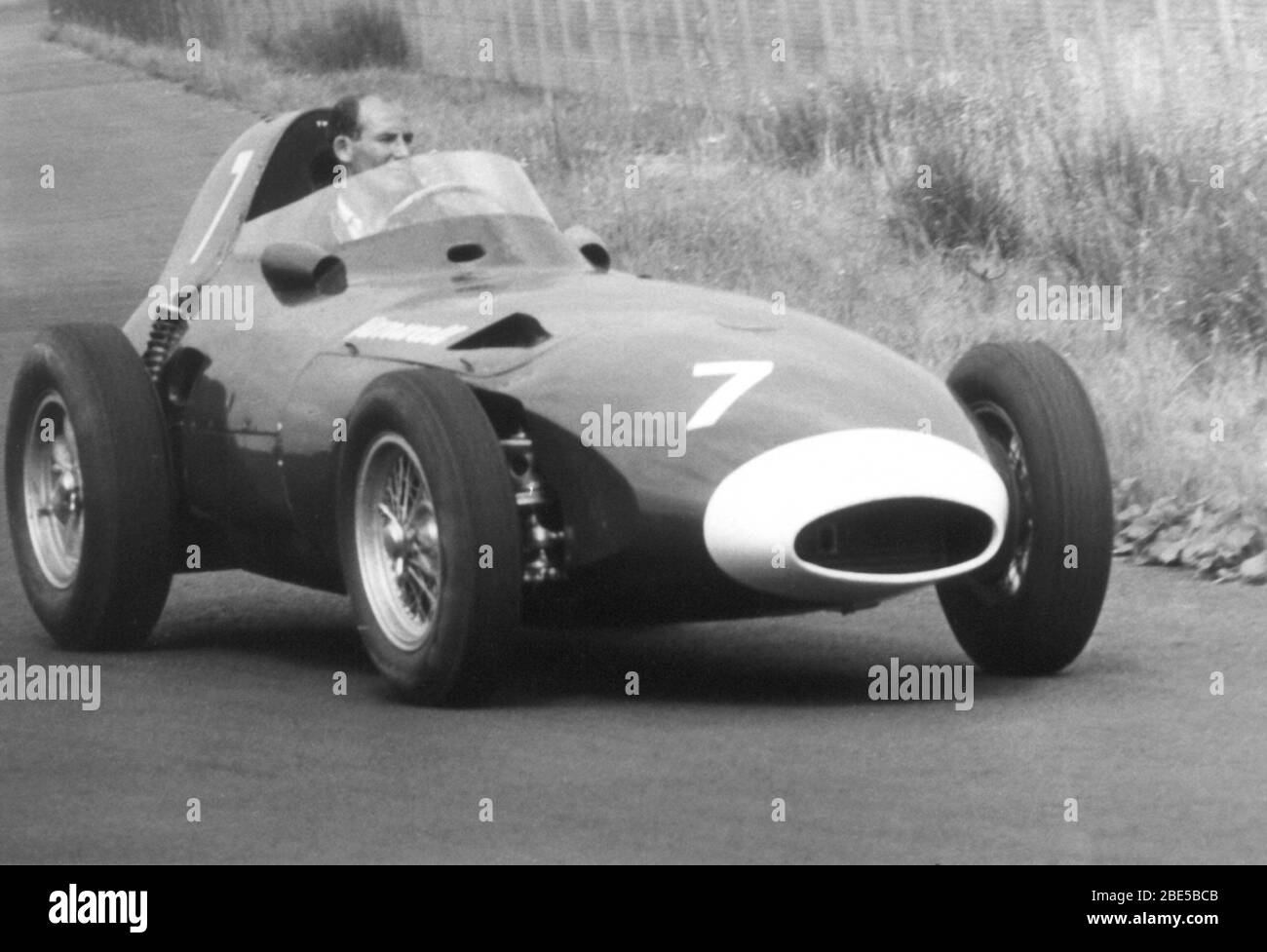 The English racing driver Stirling Moss in his vanwall during the ...