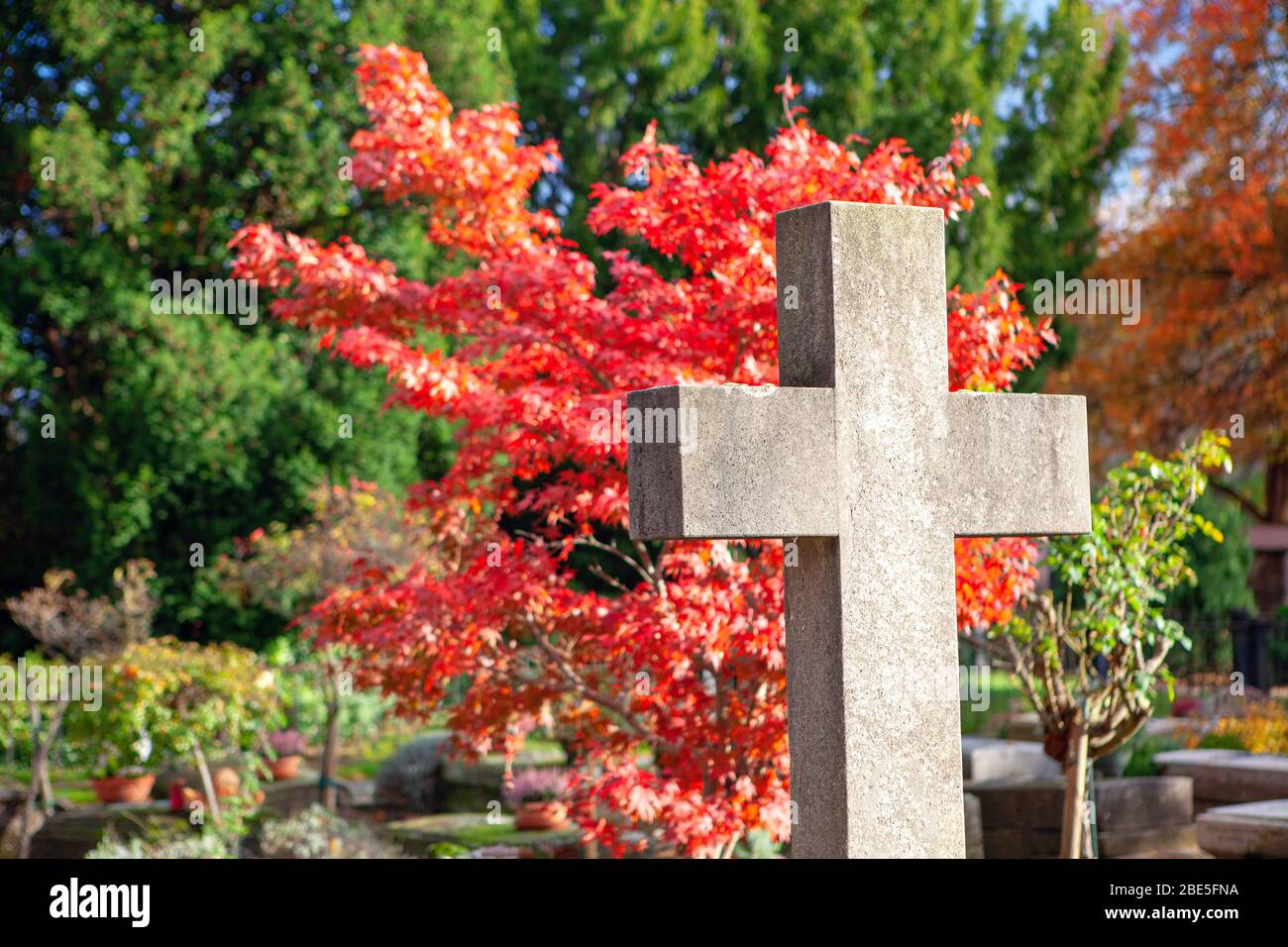 Granite stone cross crucifix memorial hi-res stock photography and ...