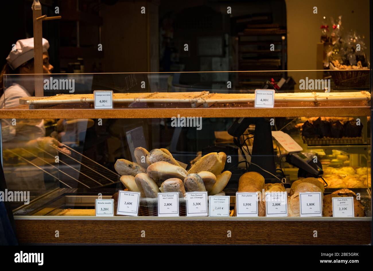Bakery window france hi-res stock photography and images - Alamy