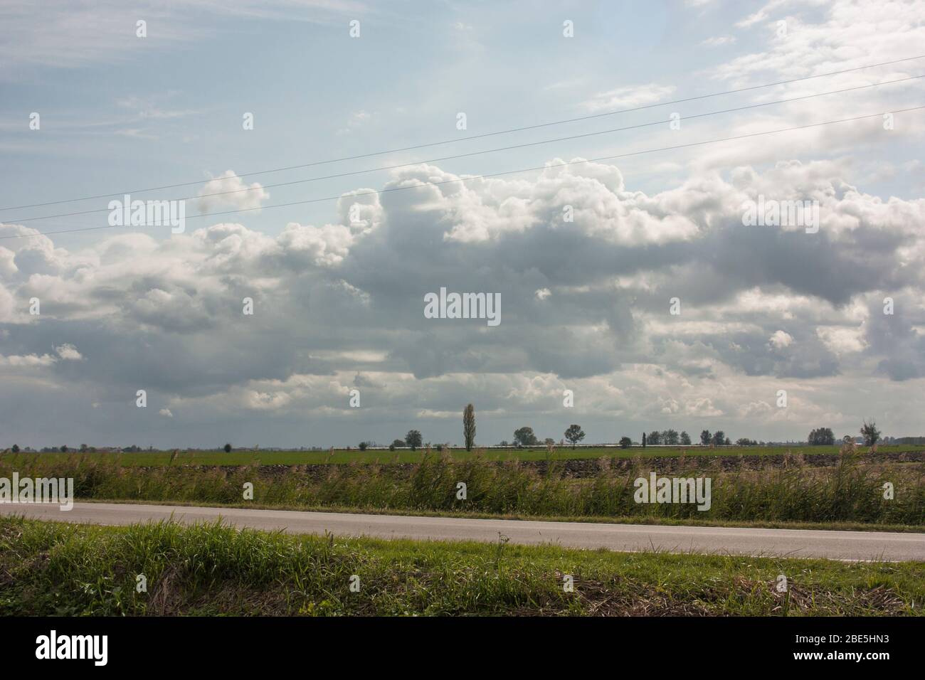 Italian countryside landscape Stock Photo - Alamy