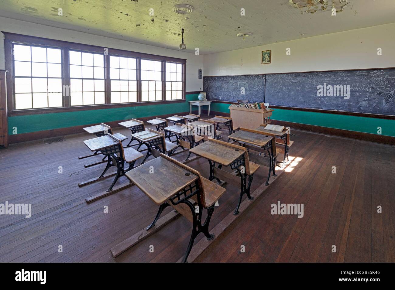One room school house historic hi-res stock photography and images - Alamy