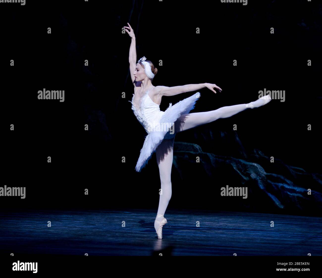 Daria Klimentova (Odette) in SWAN LAKE presented by English National ...