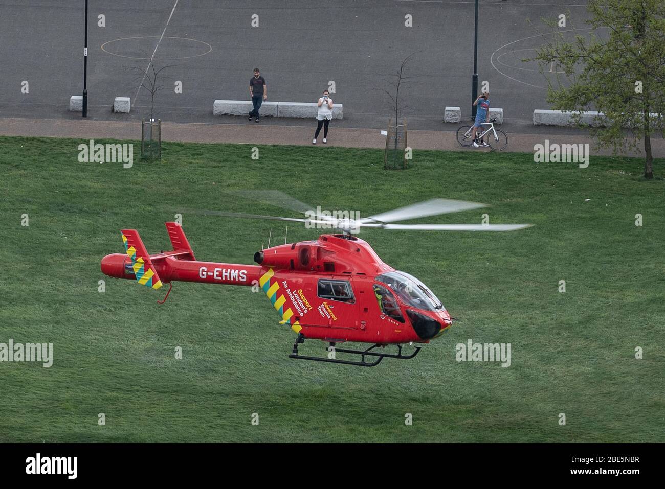 Trauma team hi-res stock photography and images - Alamy