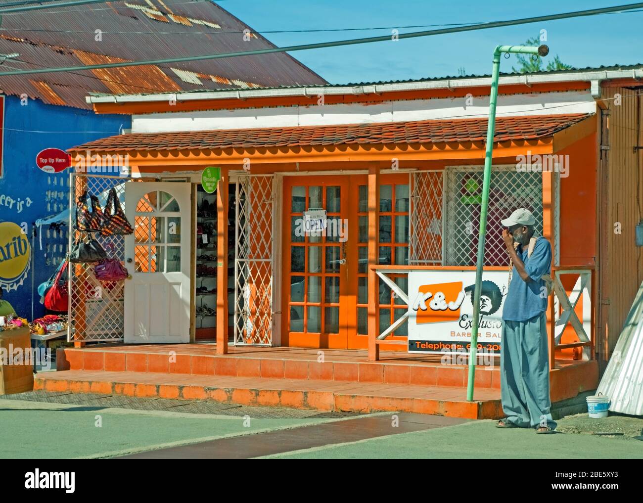Caribbean shop hi-res stock photography and images - Alamy