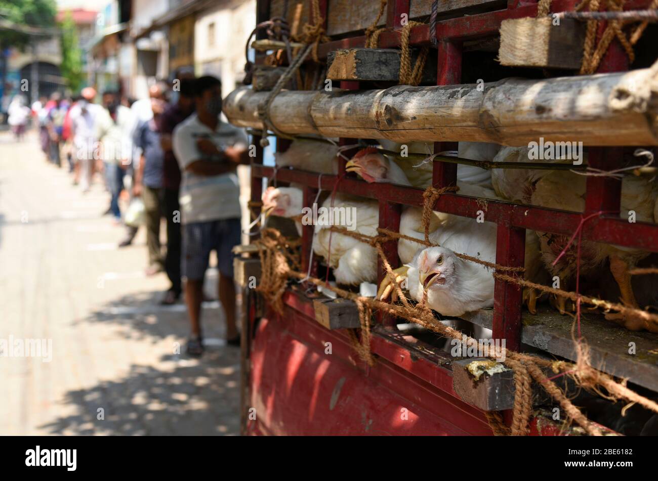 Social distancing india hi-res stock photography and images - Alamy