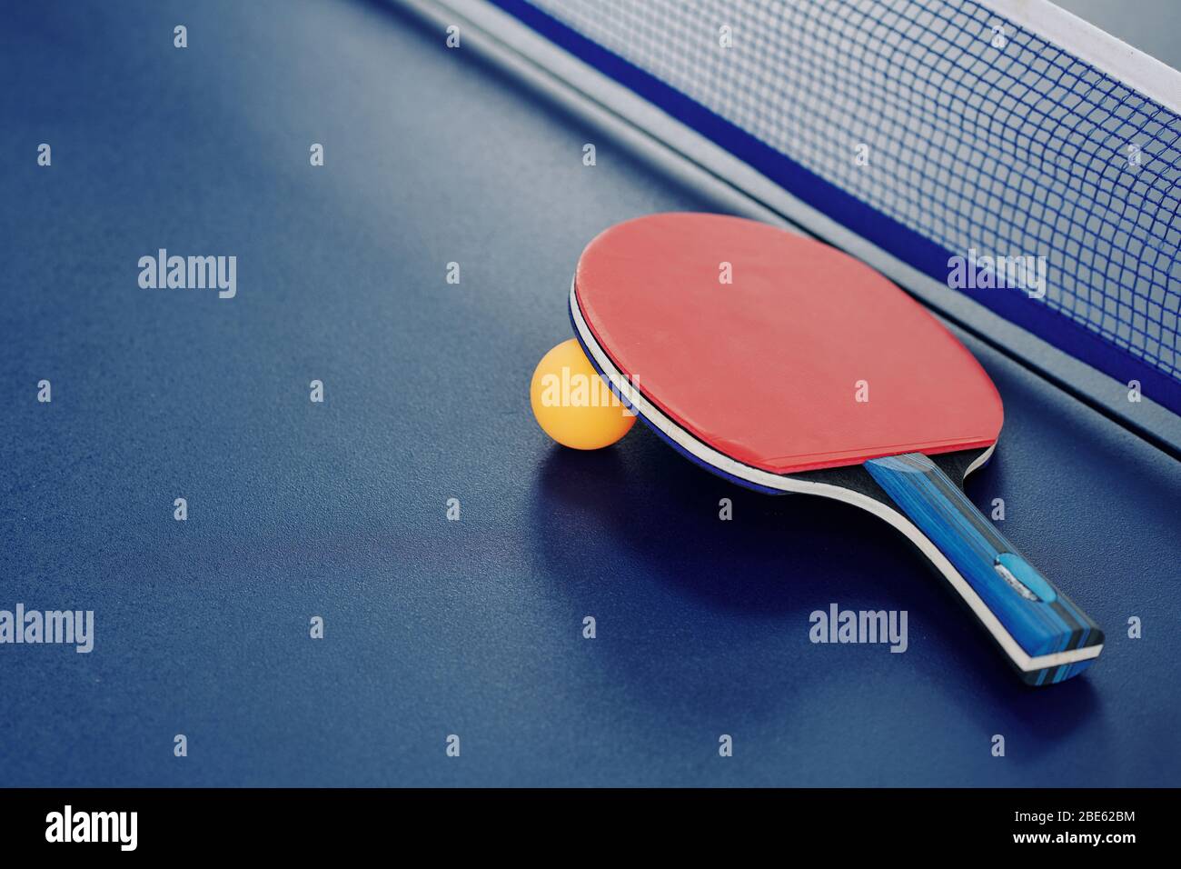 Tennis ball hitting racket close up hi-res stock photography and images ...