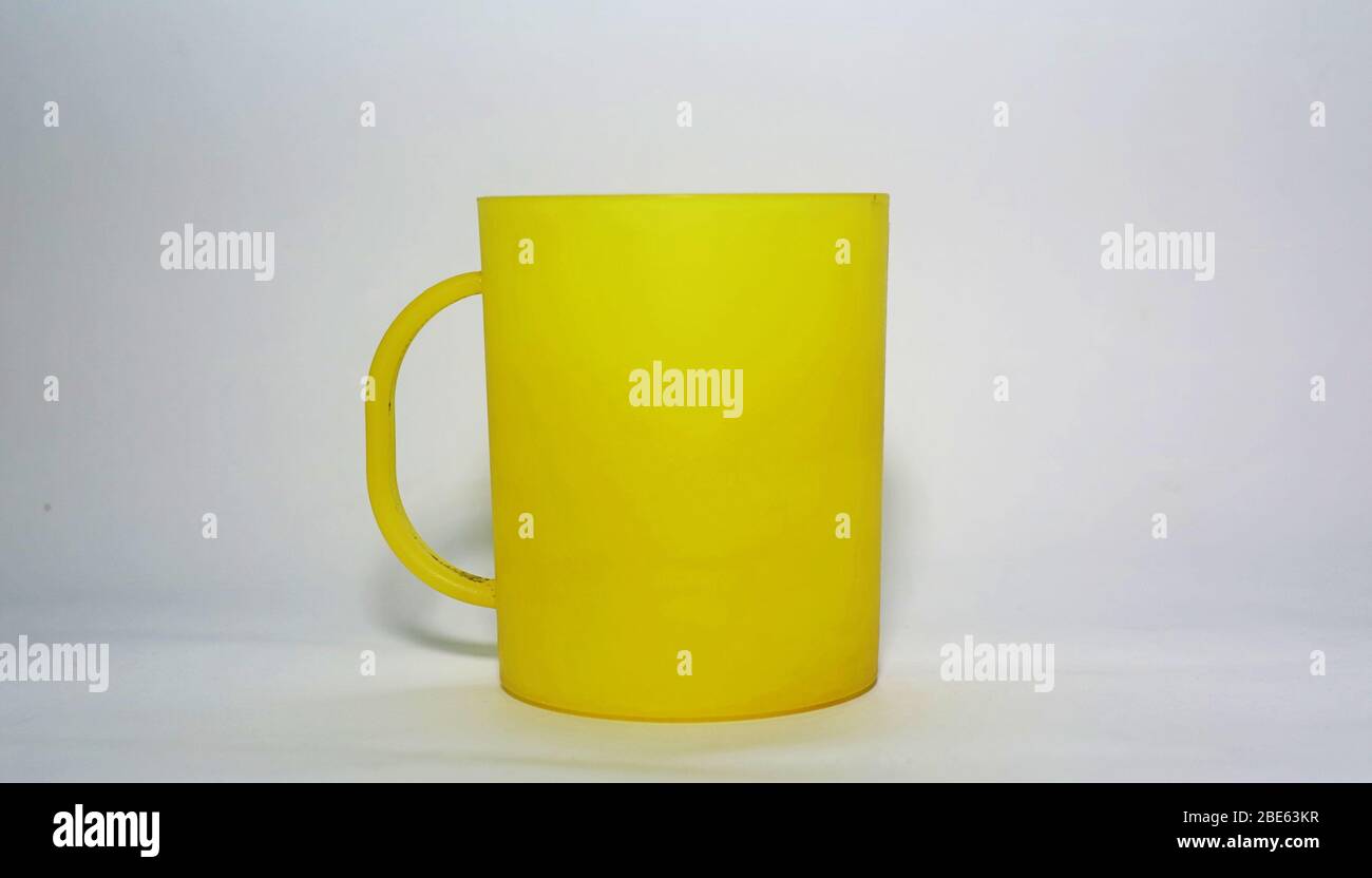 Plastic cups on white hi-res stock photography and images - Alamy