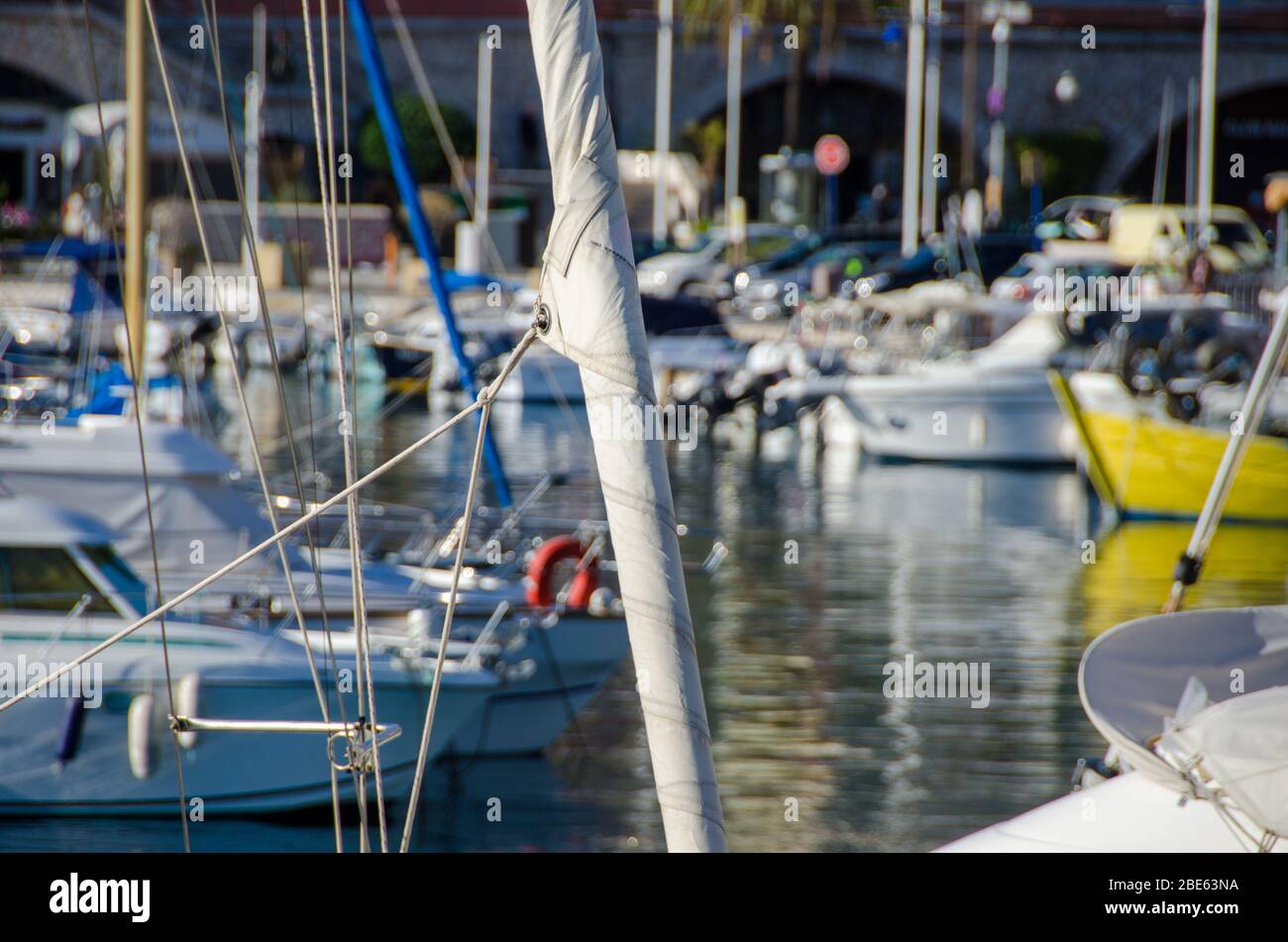 Bars menton hi-res stock photography and images - Alamy