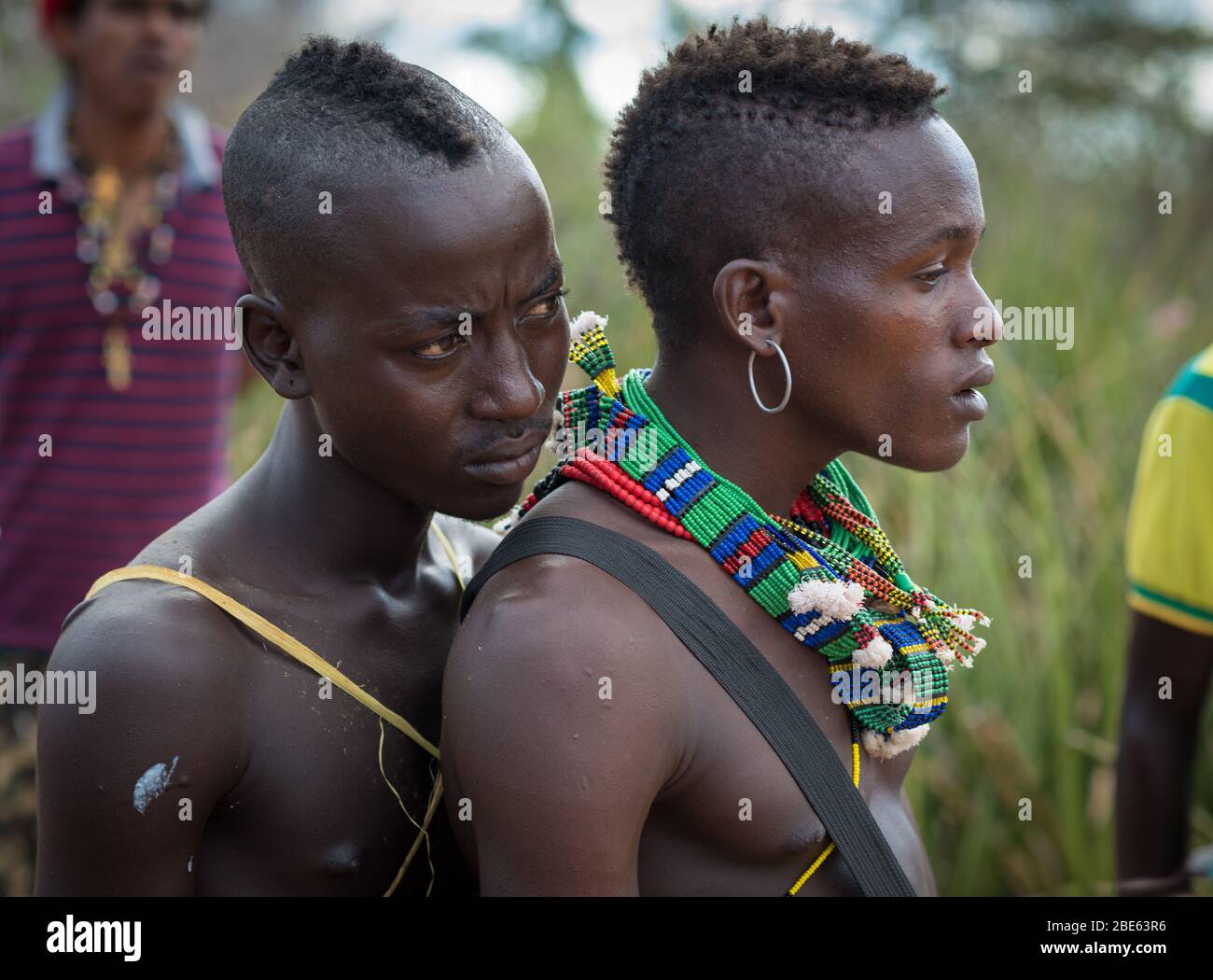 Mursi men hi-res stock photography and images - Alamy