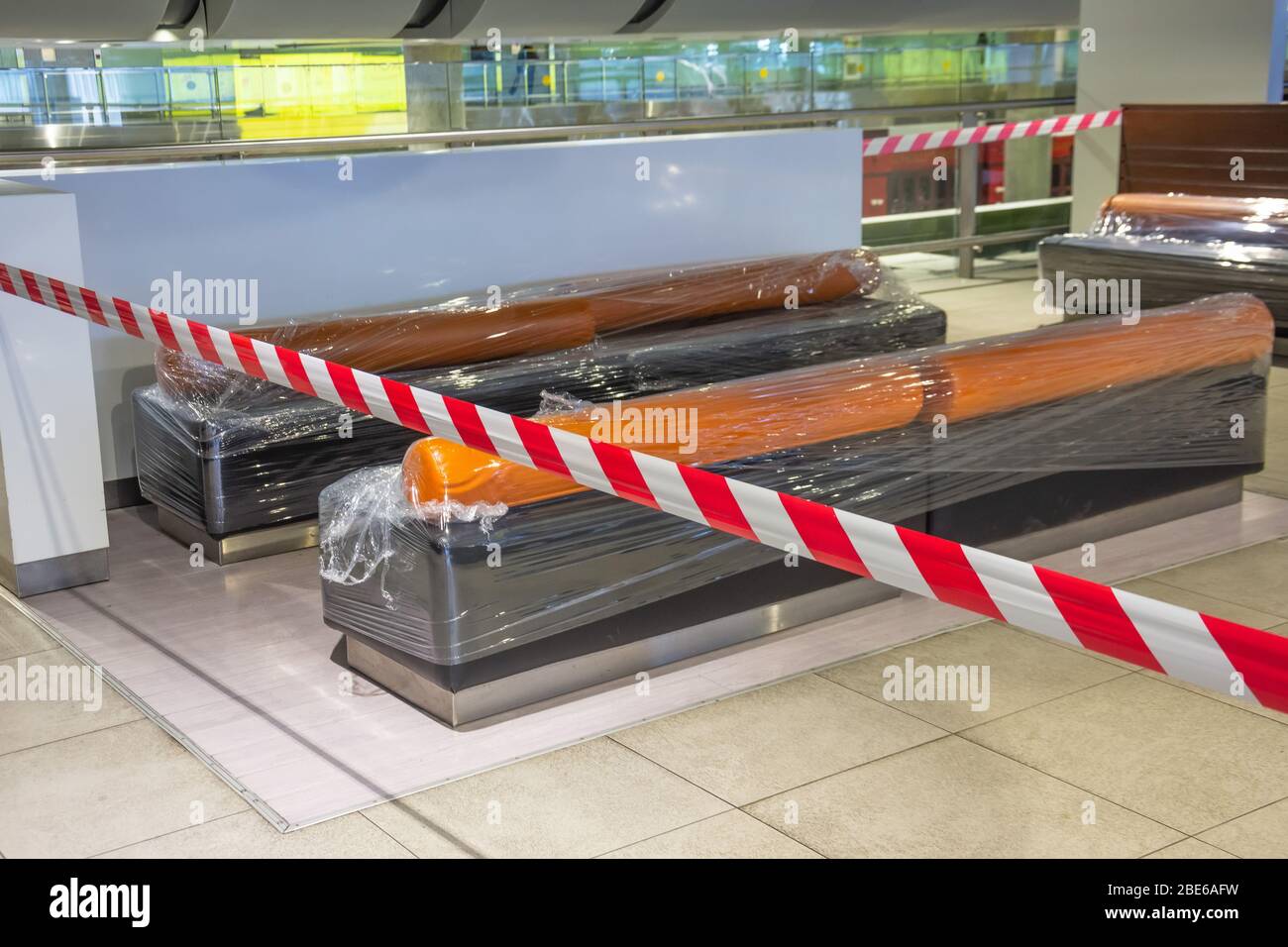 Pale boundary wall hi-res stock photography and images - Alamy