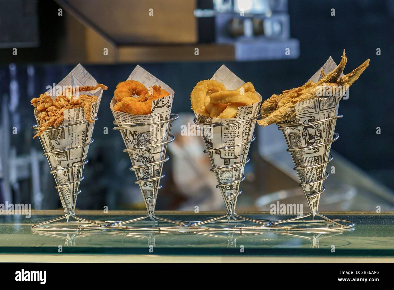 Presentation of food in small quantities, type lid, ready to consume ...