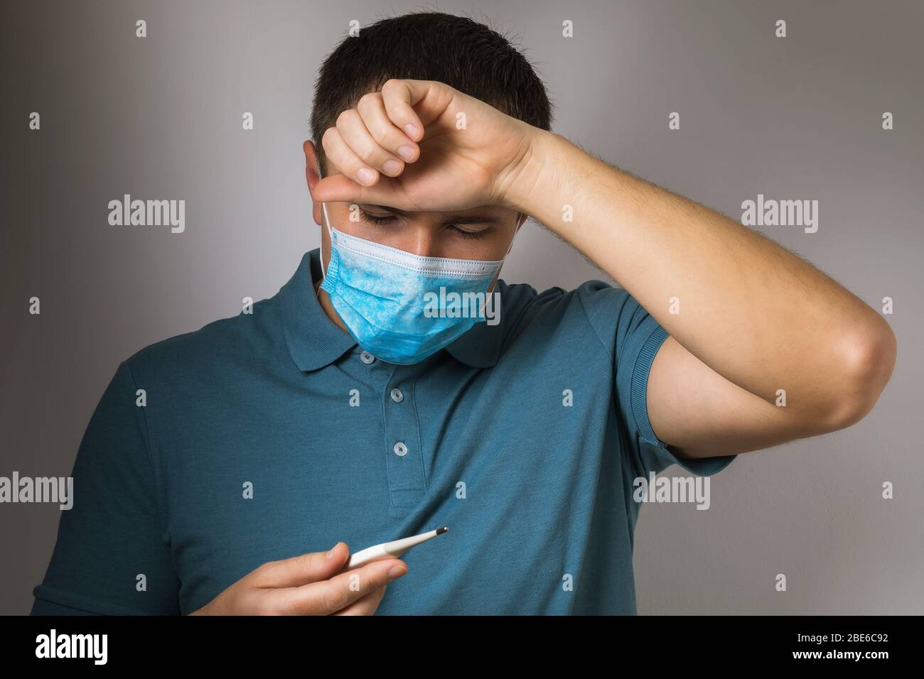 Body temperature checks hi-res stock photography and images - Alamy