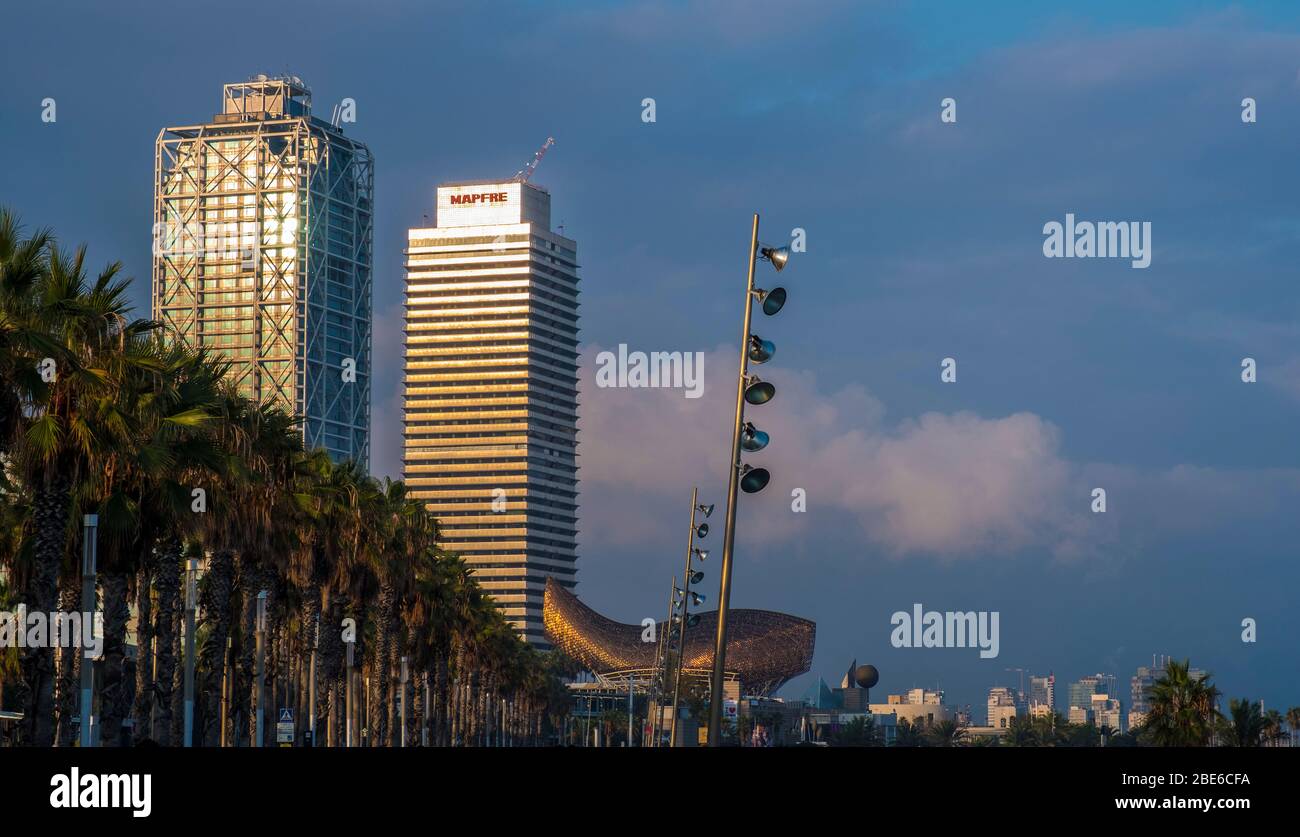 The architecture of Barcelona’s seafront Stock Photo - Alamy